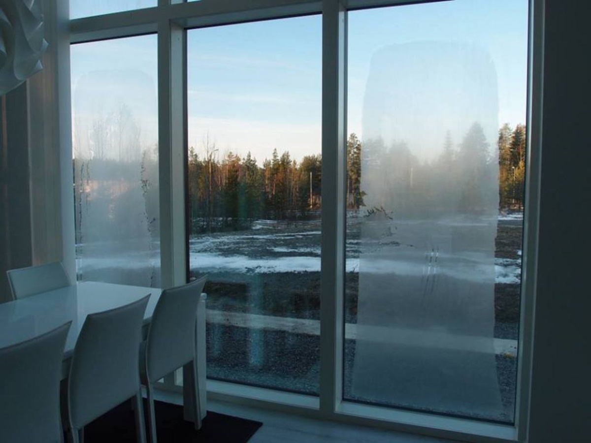 Condensation On Glass How To Prevent And Deal With Condensation In