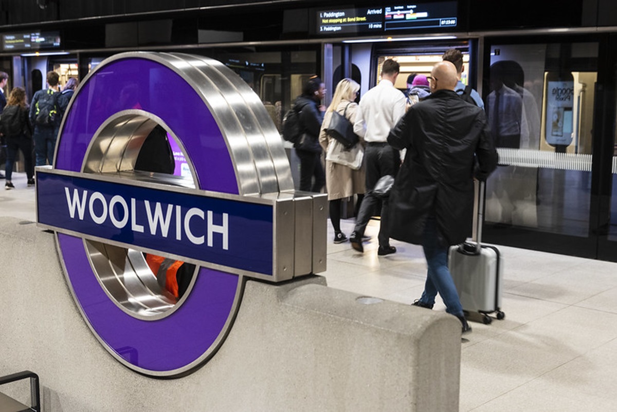 High Performance Glazing to Keep Passengers Safe on Elizabeth Line ...