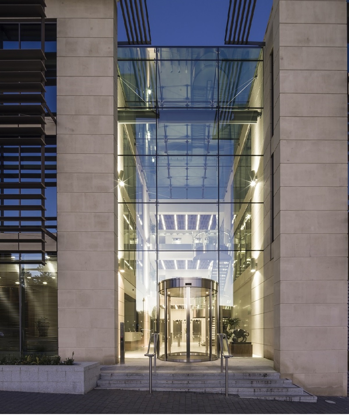 Stunning Structurally Glazed Atrium Provides Focal Point For Wealth ...